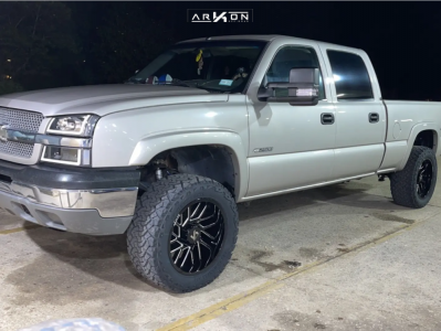 2004 Chevrolet Silverado 2500 Wheel Offset Aggressive > 1" Outside ...