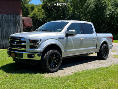 2016 Ford F-150 Wheel Offset Aggressive > 1" Outside Fender Leveling ...