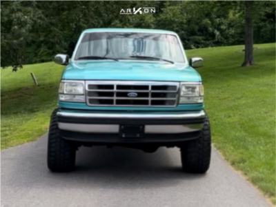 1995 Ford F-150 Wheel Offset Aggressive > 1" Outside Fender Suspension ...