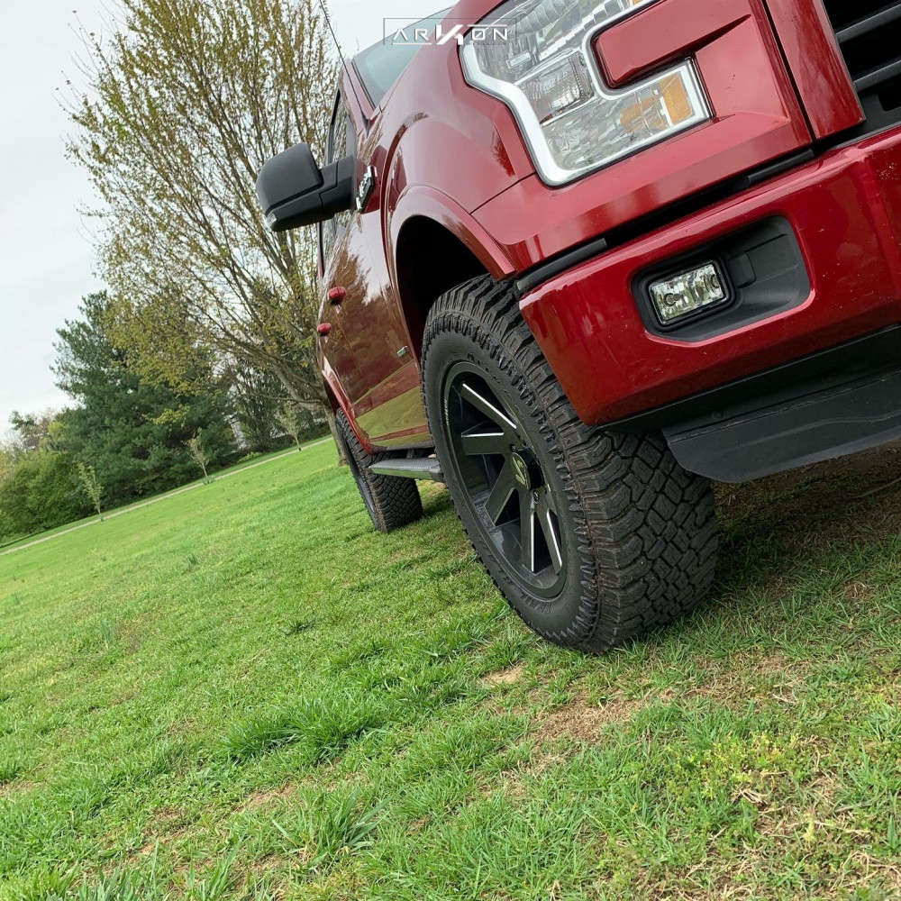 2015 Ford F-150 Wheel Offset Aggressive > 1" Outside Fender Leveling ...