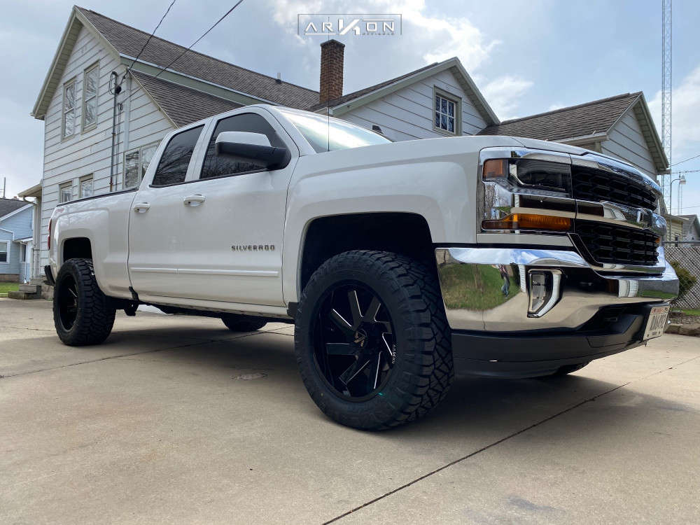 2016 Chevrolet Silverado 1500 Wheel Offset Aggressive > 1" Outside ...