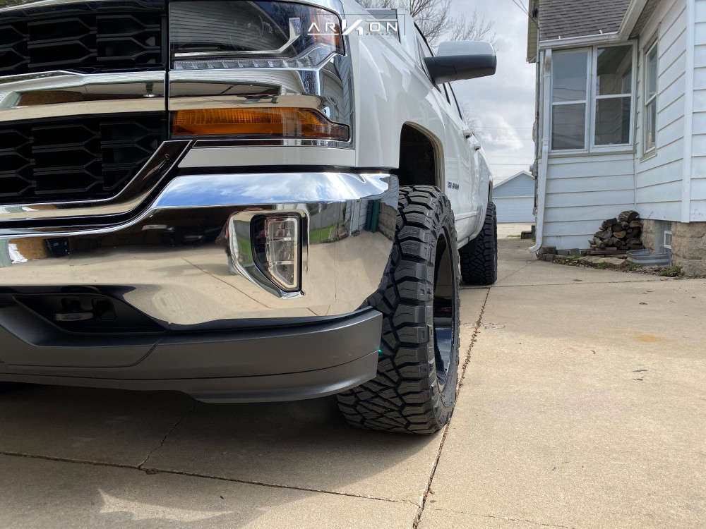 2016 Chevrolet Silverado 1500 Wheel Offset Aggressive > 1" Outside ...