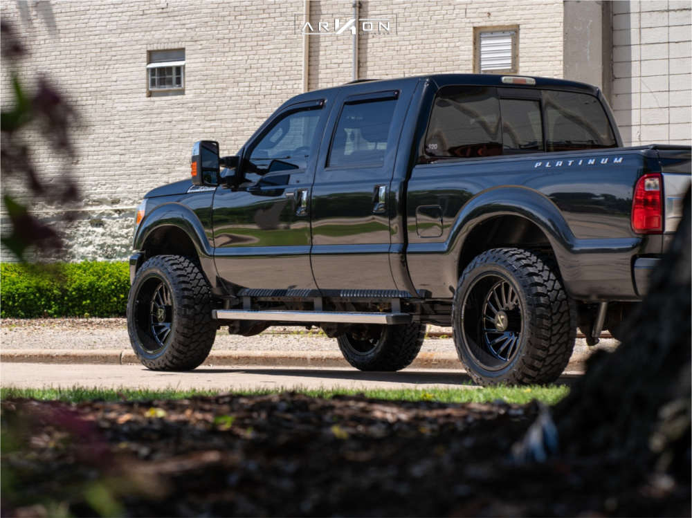 2013 Ford F-250 Super Duty Wheel Offset Aggressive > 1" Outside Fender ...