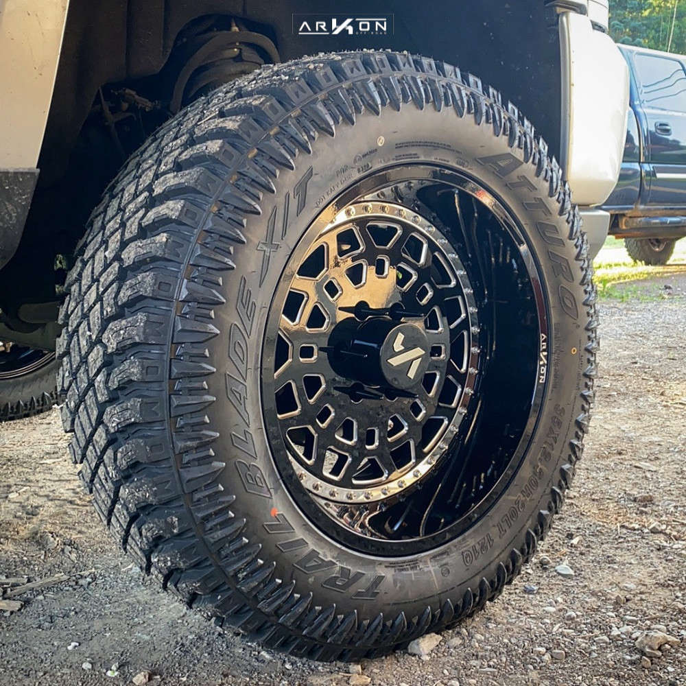 2016 Chevrolet Silverado 1500 Wheel Offset Aggressive > 1" Outside ...