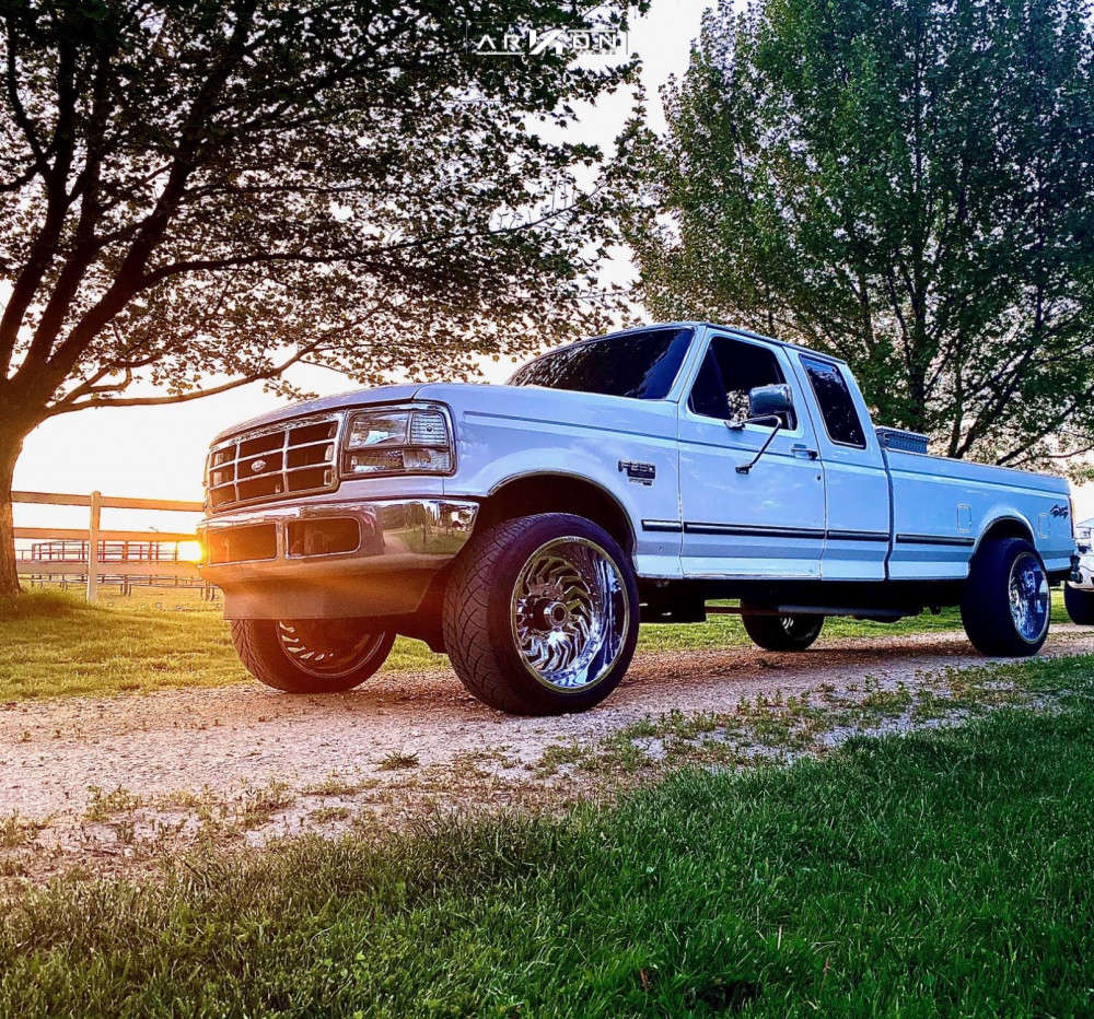 1996 Ford F-250 Wheel Offset Aggressive > 1" Outside Fender Level 2 ...