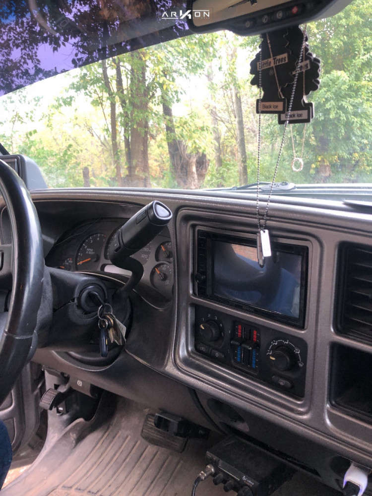 2006 Chevrolet Silverado 2500 HD Wheel Offset Super Aggressive 3"-5 ...