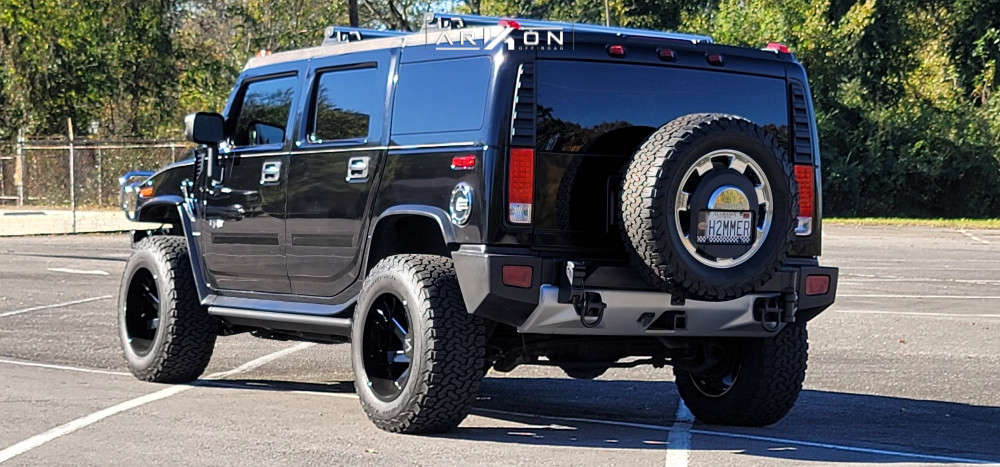 2009 Hummer H2 Wheel Offset Aggressive > 1" Outside Fender Stock ...