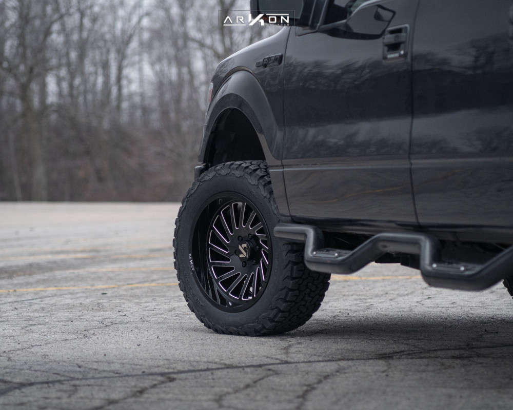 2012 Ford F-150 Wheel Offset Aggressive > 1" Outside Fender Leveling ...