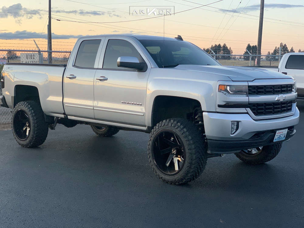 2018 Chevrolet Silverado 1500 Wheel Offset Aggressive > 1" Outside ...
