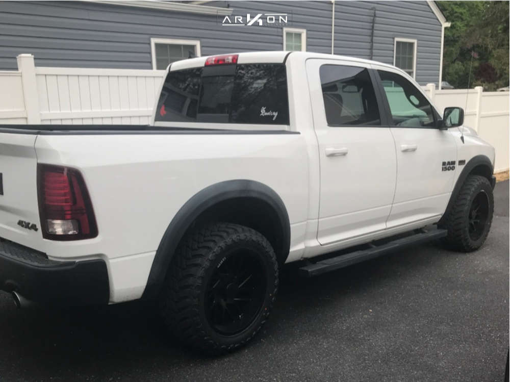 2016 Ram 1500 Wheel Offset Aggressive > 1" Outside Fender Stock ...