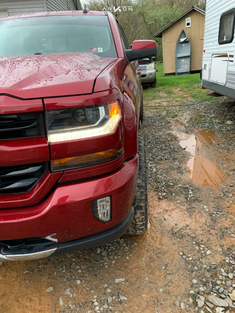 2018 Chevrolet Silverado 1500 Wheel Offset Aggressive > 1" Outside ...