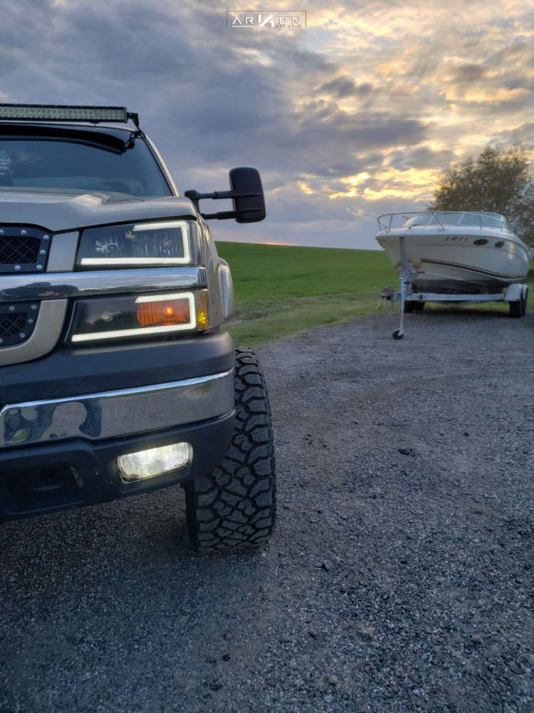 2004 Chevrolet Silverado 1500 Wheel Offset Aggressive > 1" Outside ...