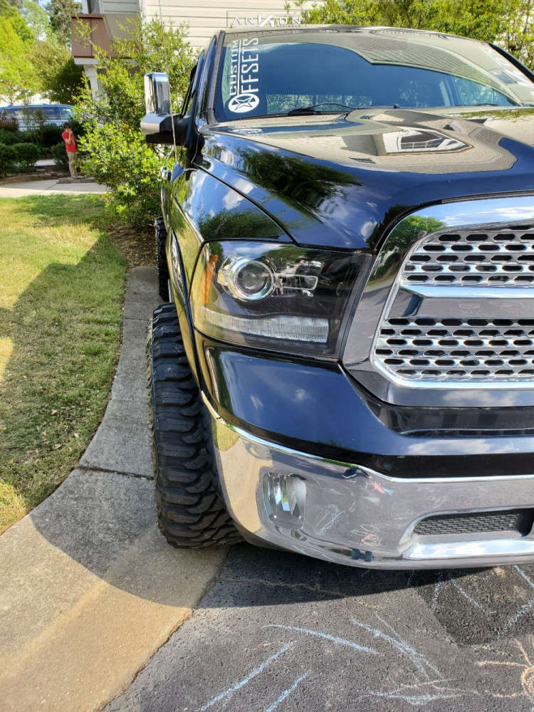 2014 Ram 1500 Wheel Offset Super Aggressive 3"-5" Leveling Kit ...