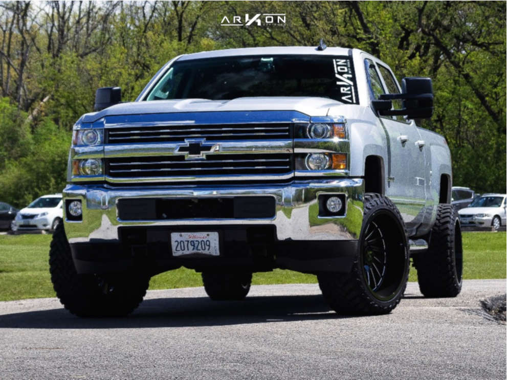 2016 Chevrolet Silverado 2500 HD Wheel Offset Aggressive > 1" Outside ...