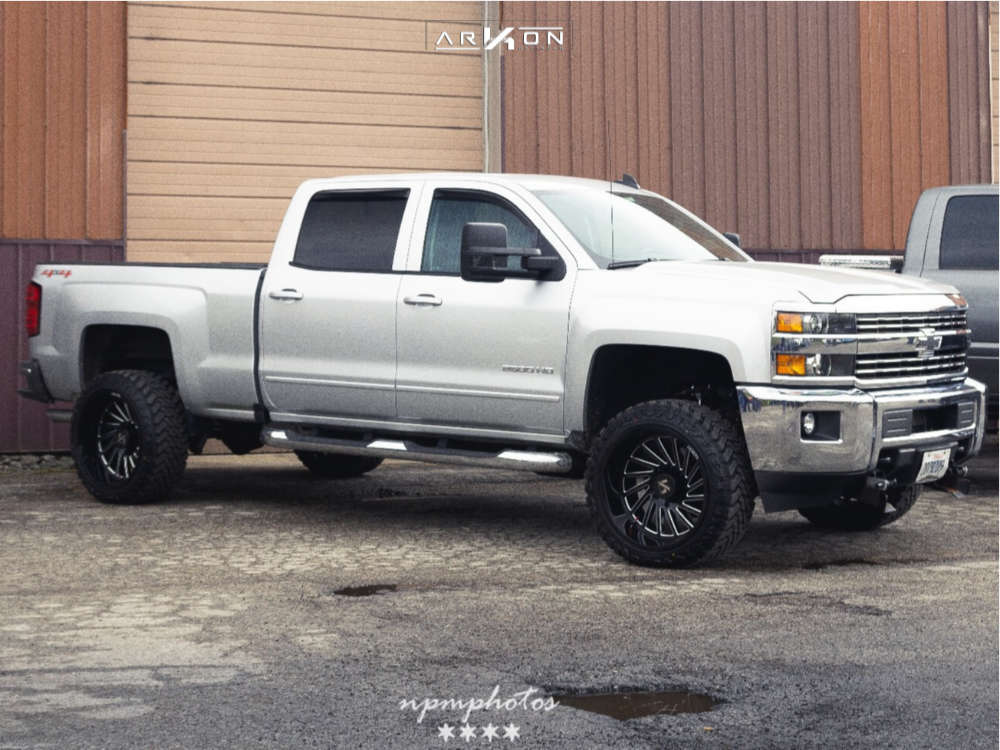 2016 Chevrolet Silverado 2500 HD Wheel Offset Aggressive > 1" Outside ...