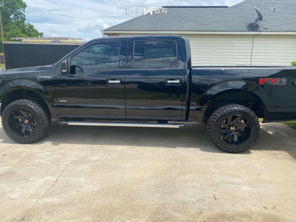 2016 Ford F-150 Wheel Offset Aggressive > 1" Outside Fender Leveling ...