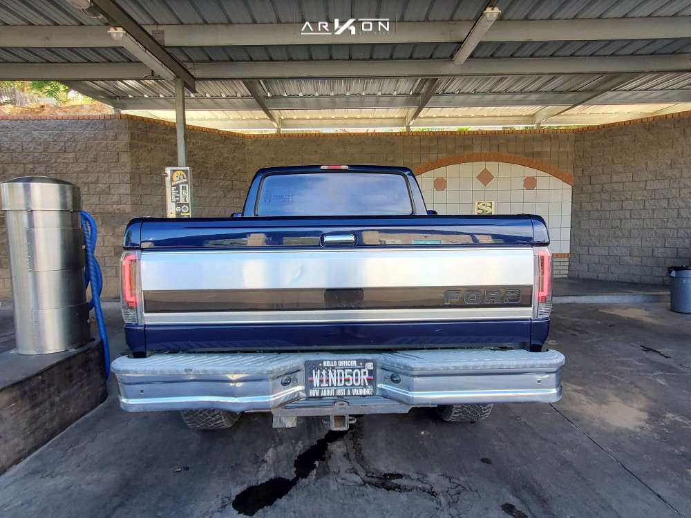 1995 Ford F-150 Wheel Offset Aggressive > 1" Outside Fender Suspension ...