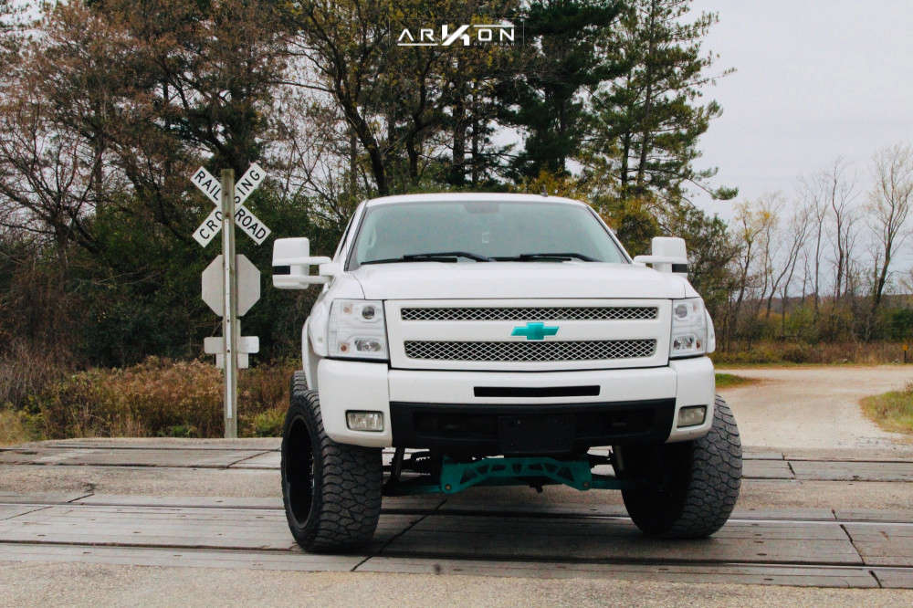 2009 Chevrolet Silverado 1500 Wheel Offset Aggressive > 1" Outside ...