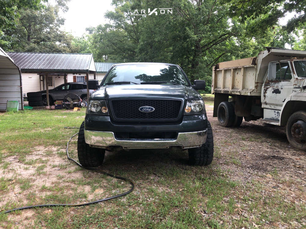 2004 Ford F-150 Wheel Offset Aggressive > 1" Outside Fender Leveling ...