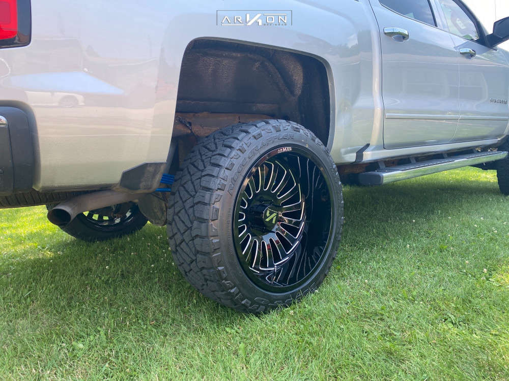 2017 Chevrolet Silverado 1500 Wheel Offset Aggressive > 1" Outside ...