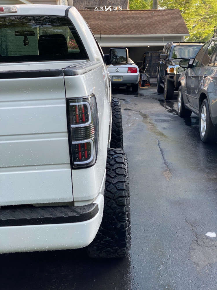 2013 Ford F-150 Wheel Offset Super Aggressive 3"-5" Leveling Kit ...