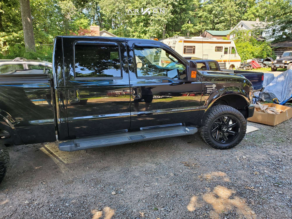 2010 Ford F-350 Super Duty Wheel Offset Aggressive > 1" Outside Fender ...