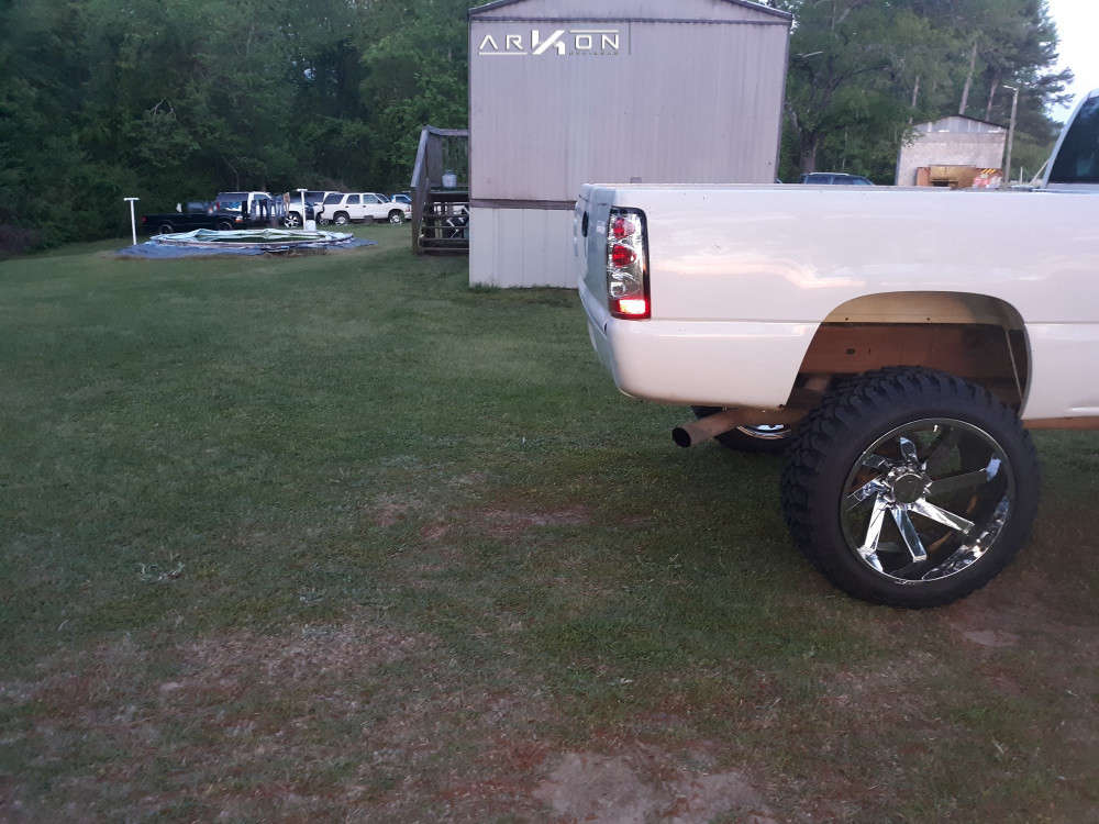 2001 Chevrolet Silverado 2500 HD Wheel Offset Super Aggressive 3"-5 ...