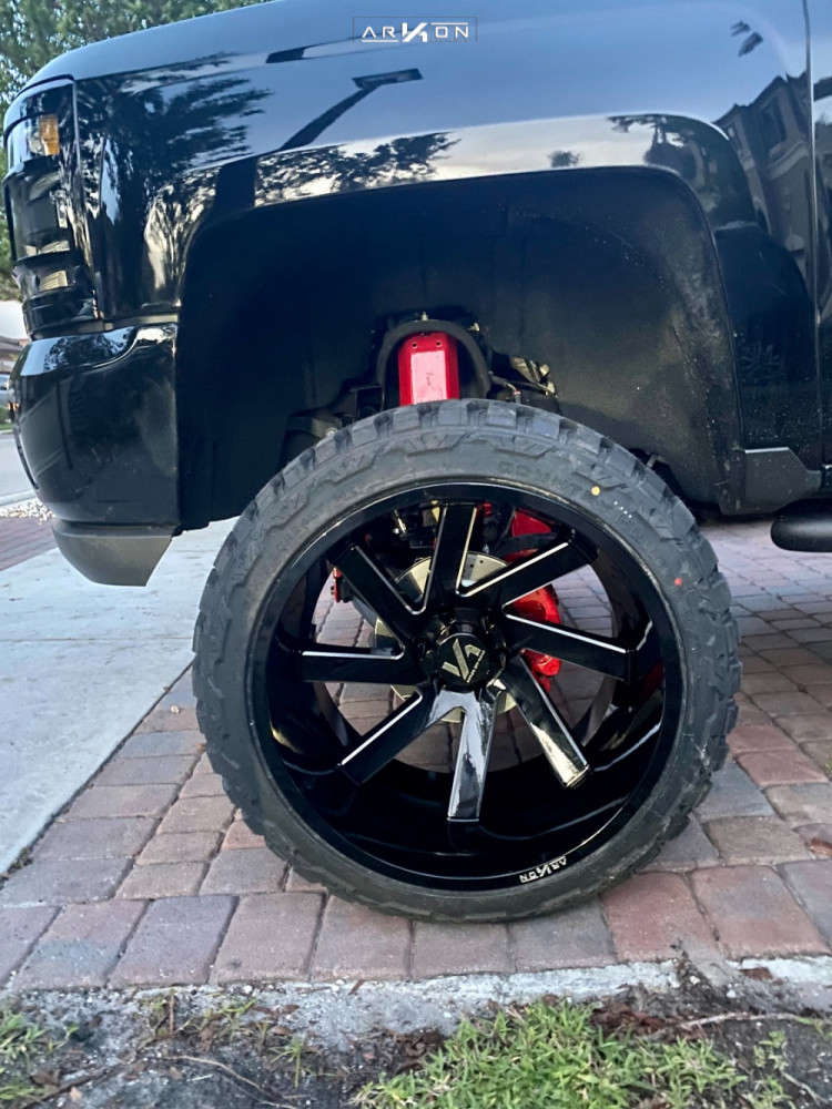 2016 Chevrolet Silverado 1500 Wheel Offset Aggressive > 1" Outside ...