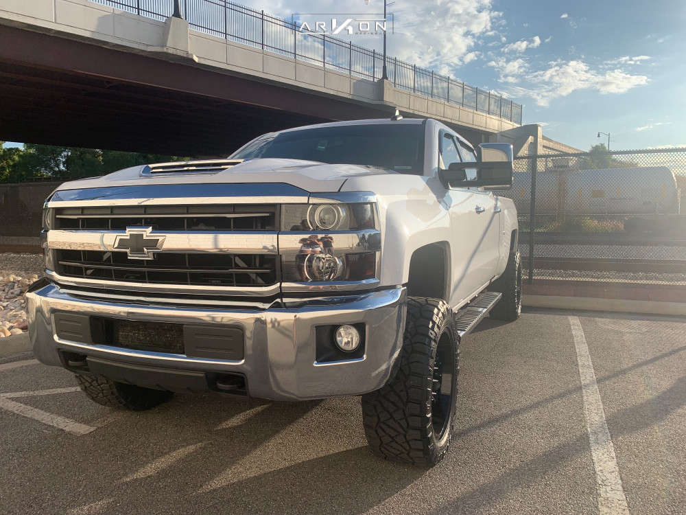 2018 Chevrolet Silverado 2500 HD Wheel Offset Aggressive > 1" Outside ...