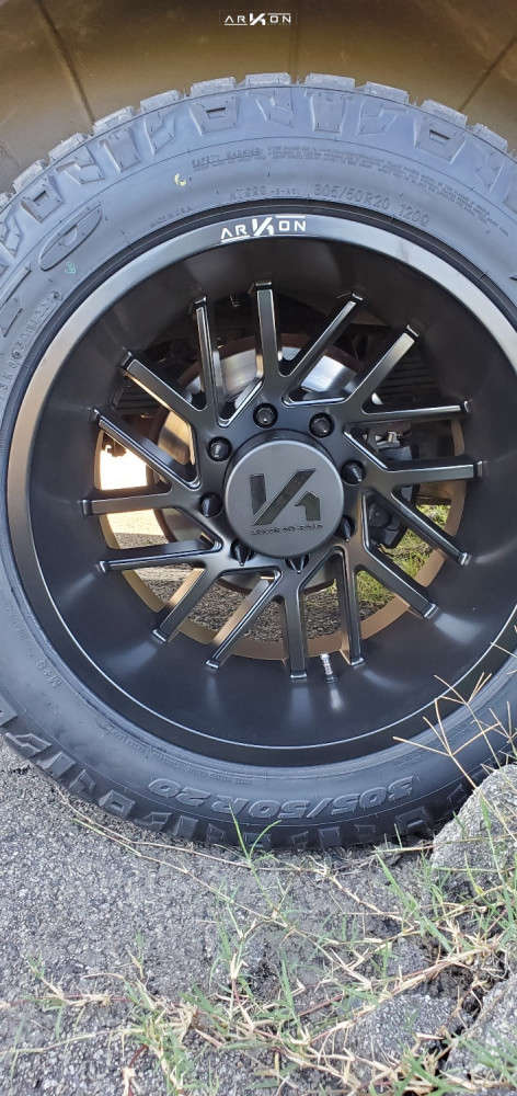 2002 Ford Excursion Wheel Offset Aggressive > 1" Outside Fender Stock ...