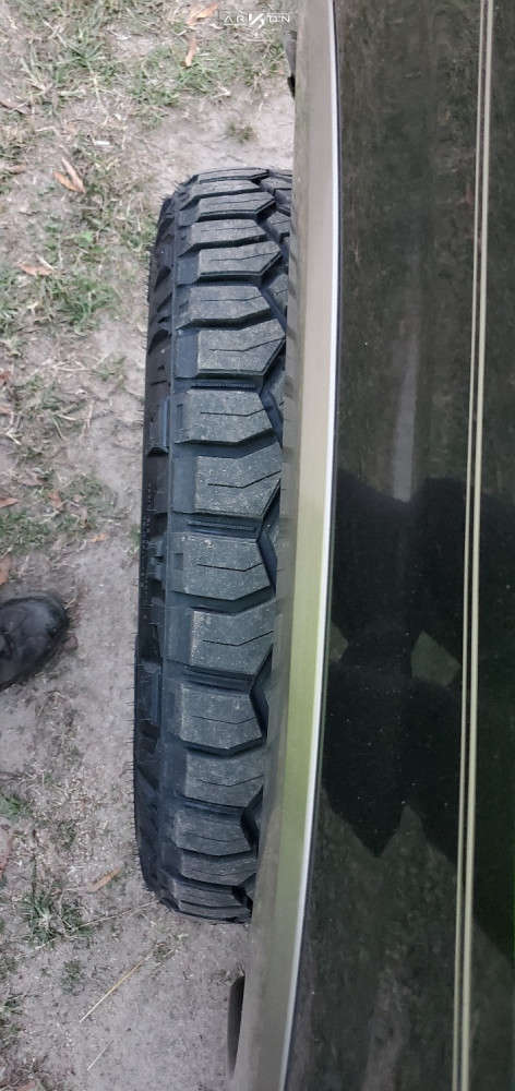 2002 Ford Excursion Wheel Offset Aggressive > 1" Outside Fender Stock ...