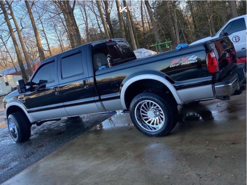 2010 Ford F-250 Super Duty Wheel Offset Aggressive > 1" Outside Fender ...