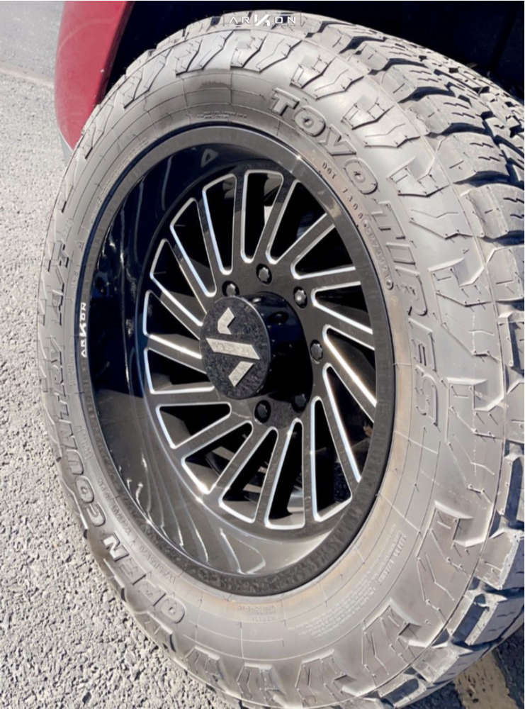 2016 Chevrolet Silverado 2500 HD Wheel Offset Aggressive > 1" Outside ...
