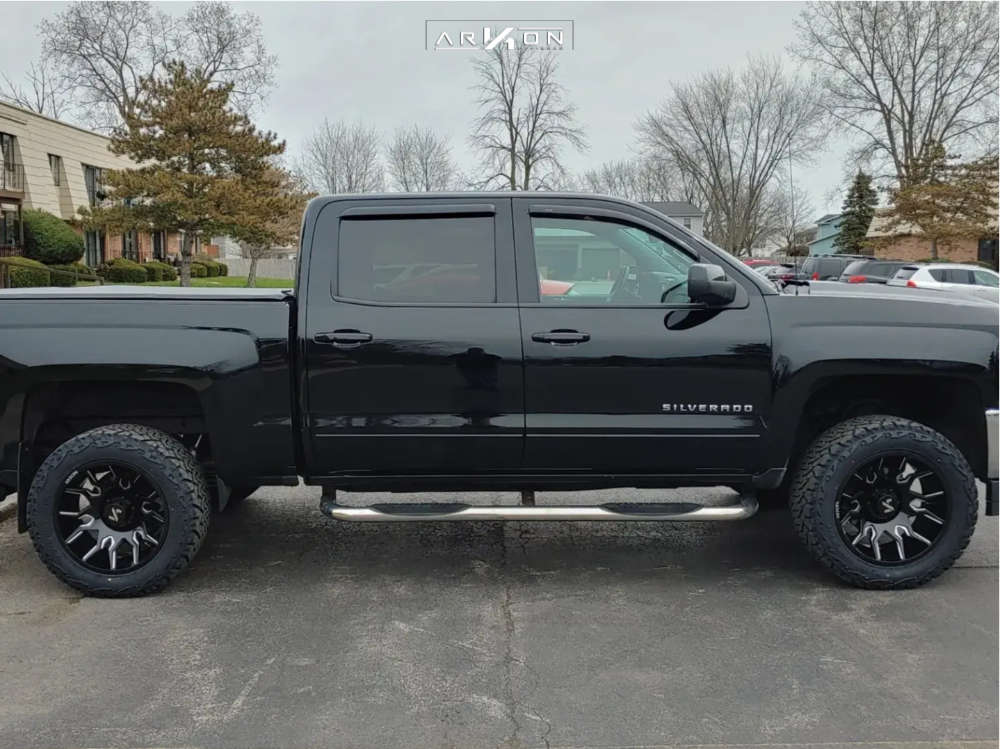 2017 Chevrolet Silverado 1500 Wheel Offset Aggressive > 1" Outside ...