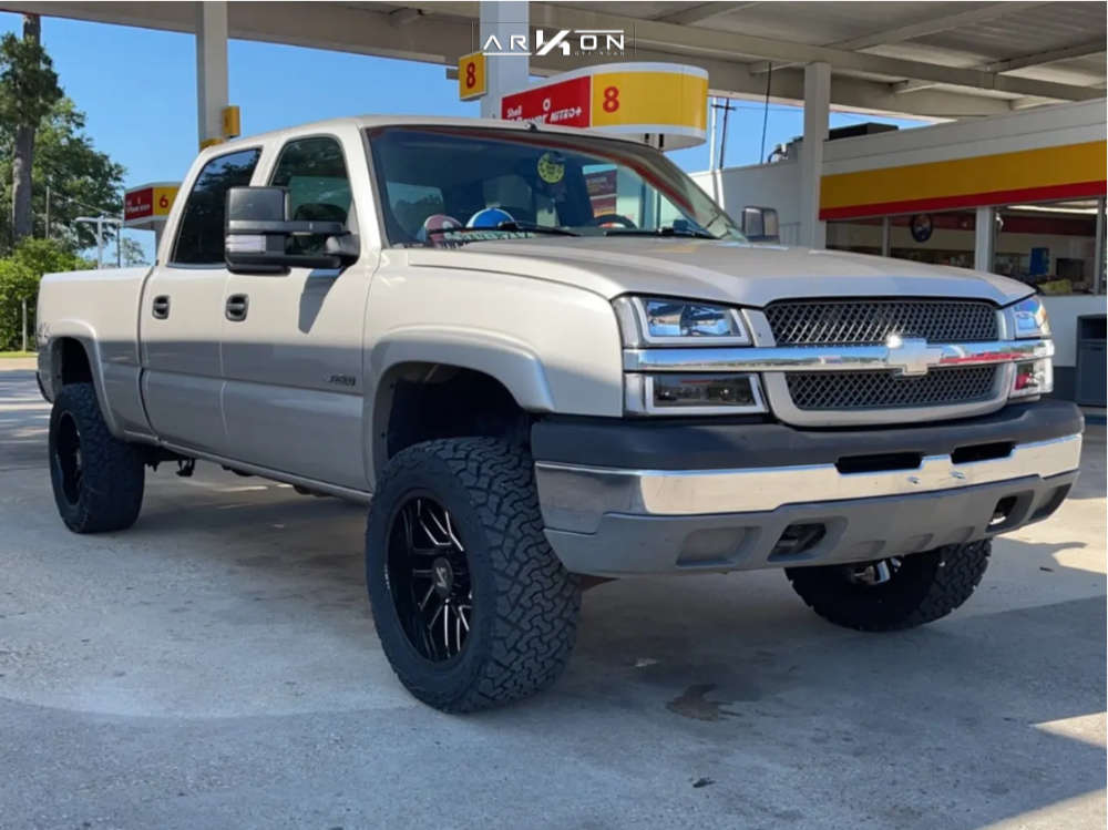 2004 Chevrolet Silverado 2500 Wheel Offset Aggressive > 1" Outside ...