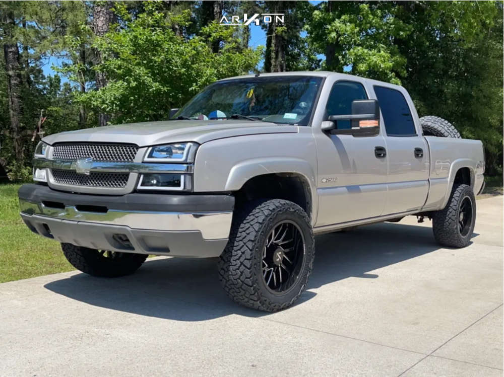 2004 Chevrolet Silverado 2500 Wheel Offset Aggressive > 1" Outside ...