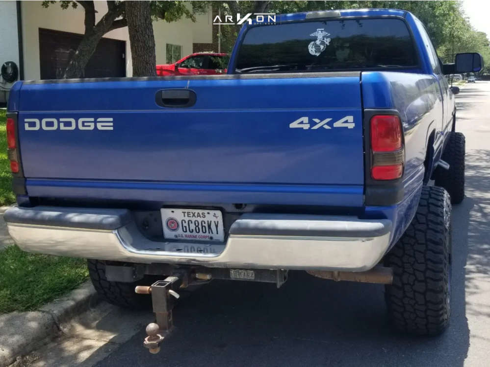 1997 Dodge Ram 2500 Wheel Offset Aggressive > 1" Outside Fender ...