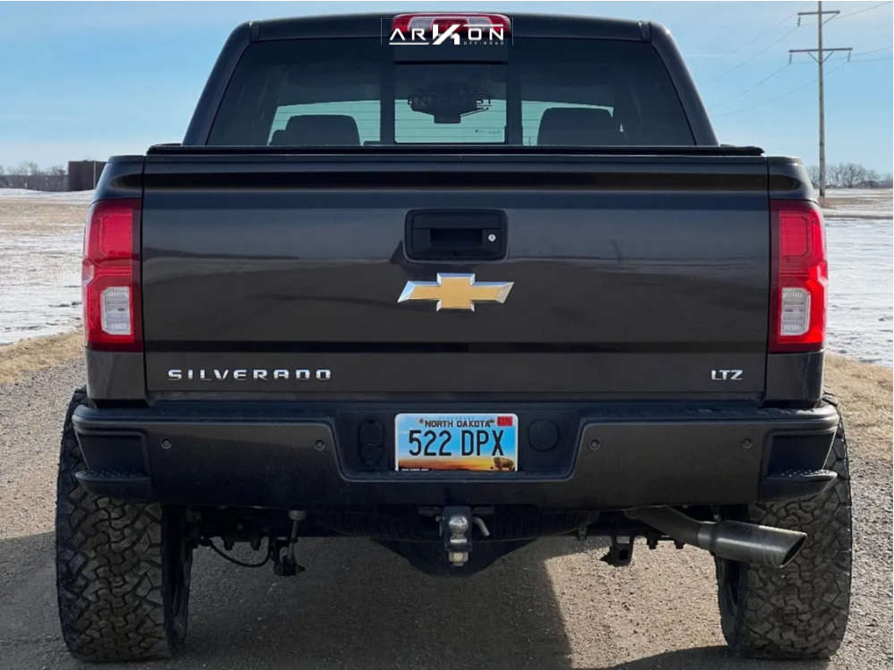 2016 Chevrolet Silverado 1500 Wheel Offset Aggressive > 1" Outside ...