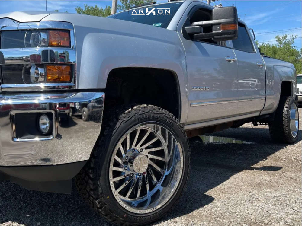 2015 Chevrolet Silverado 3500 HD Wheel Offset Aggressive > 1" Outside ...