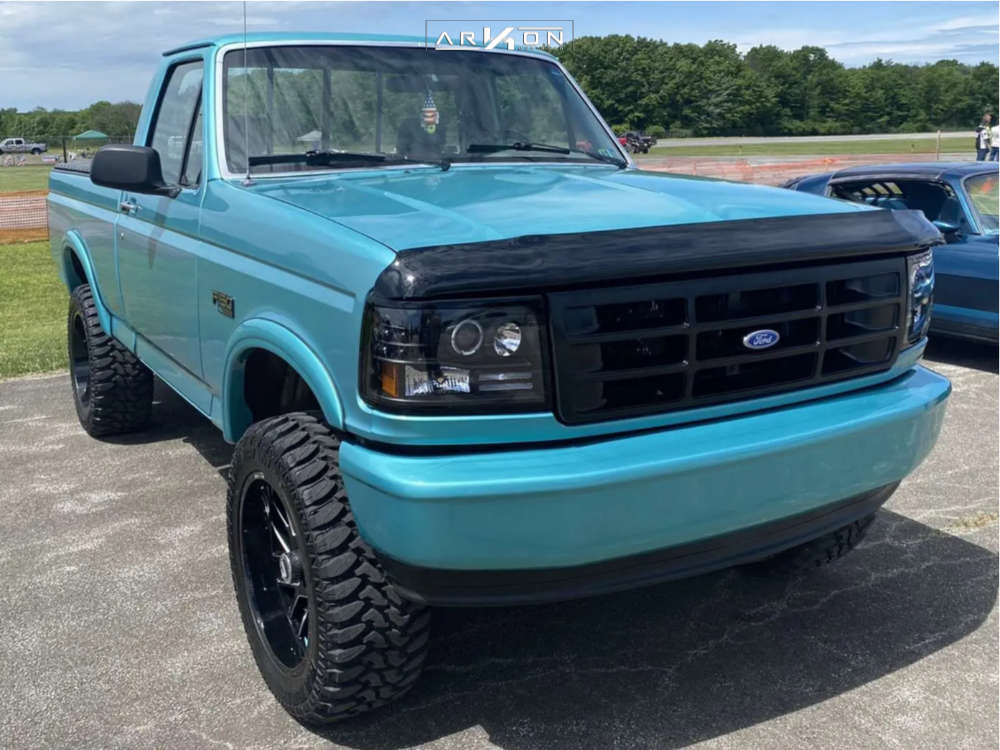 1994 Ford F-150 Wheel Offset Slightly Aggressive Suspension Lift 2.5 ...