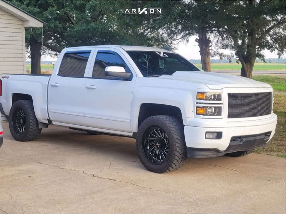 2015 Chevrolet Silverado 1500 Wheel Offset Aggressive > 1" Outside ...