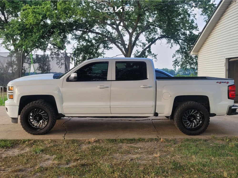 2015 Chevrolet Silverado 1500 Wheel Offset Aggressive > 1" Outside ...