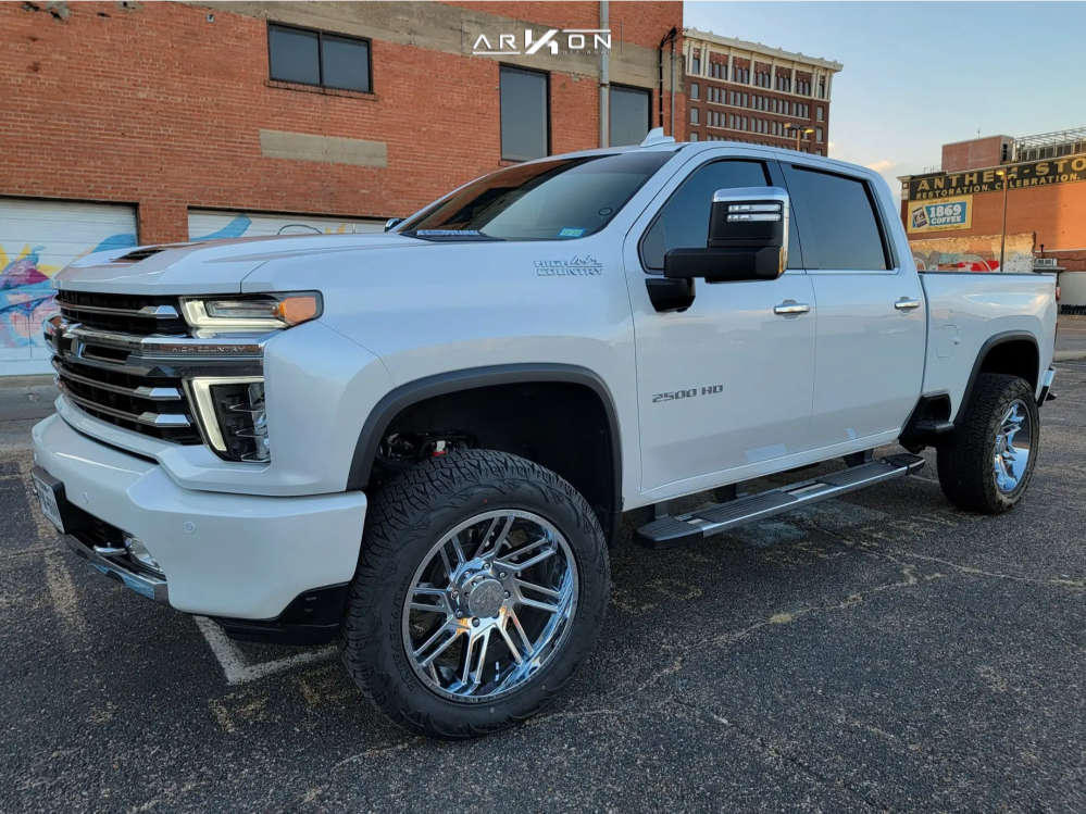 2021 Chevrolet Silverado 2500 HD Wheel Offset Aggressive > 1" Outside ...