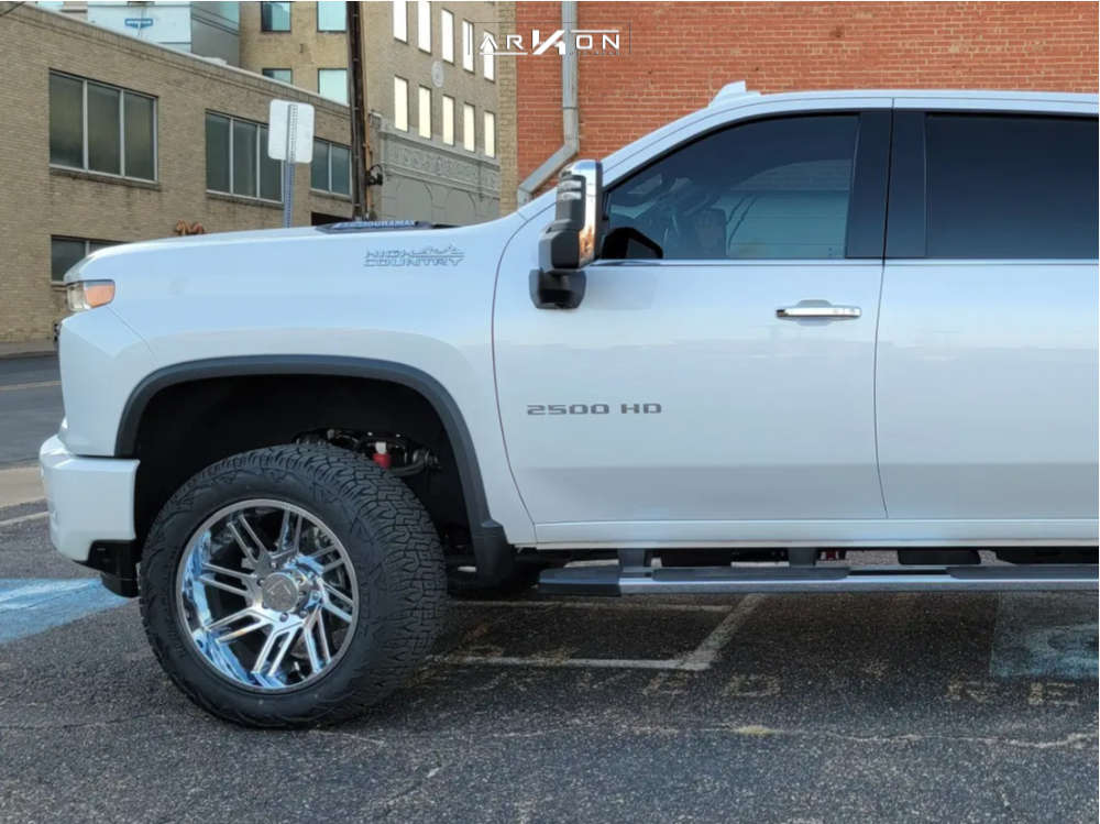 2021 Chevrolet Silverado 2500 HD Wheel Offset Aggressive > 1" Outside ...