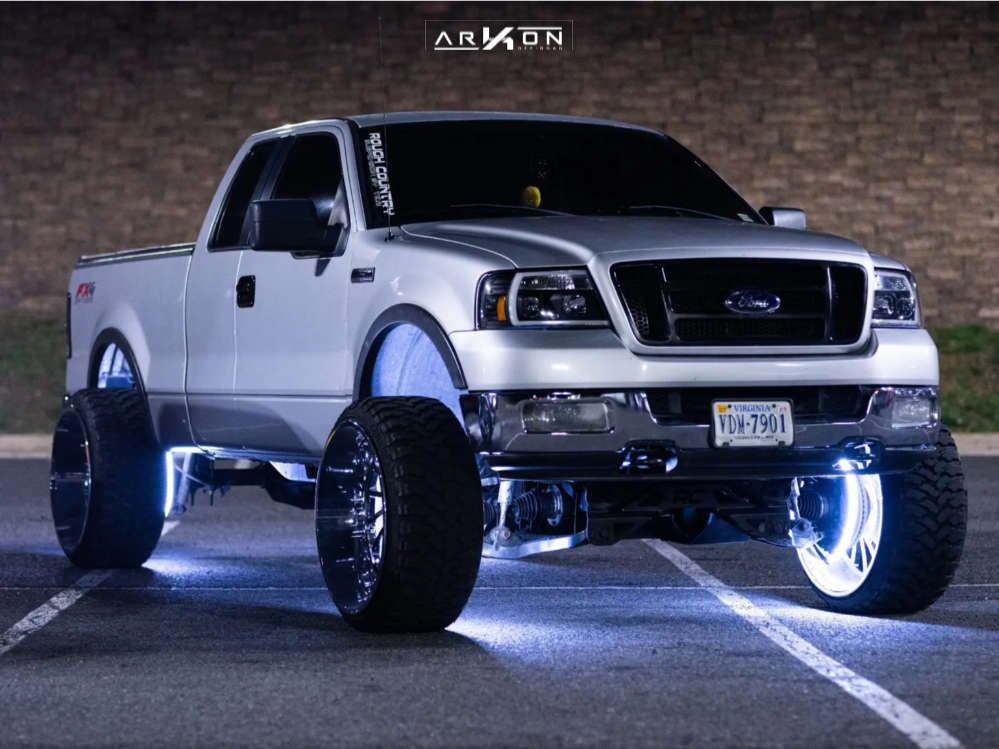 2005 Ford F-150 Wheel Offset Aggressive > 1" Outside Fender Suspension ...
