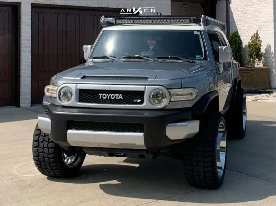 2012 Toyota FJ Cruiser Wheel Offset Super Aggressive 3"-5" Leveling Kit ...