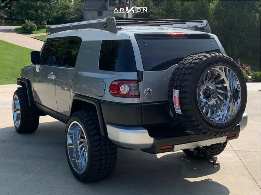 2012 Toyota FJ Cruiser Wheel Offset Super Aggressive 3"-5" Leveling Kit ...