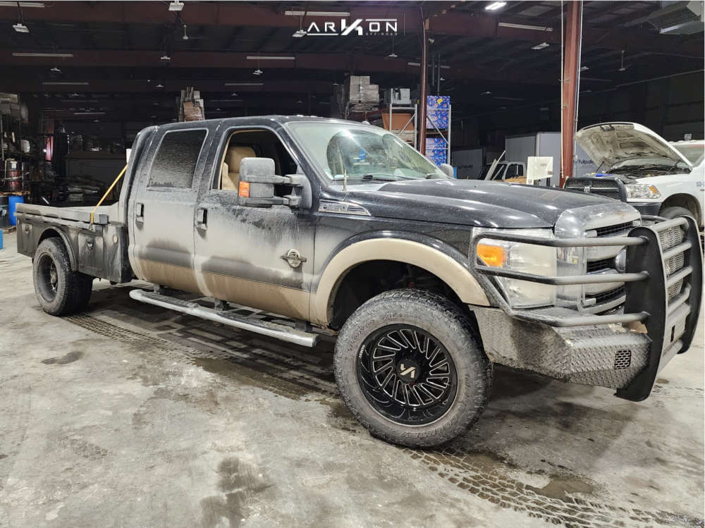 2015 Ford F-350 Super Duty Wheel Offset Aggressive > 1" Outside Fender ...