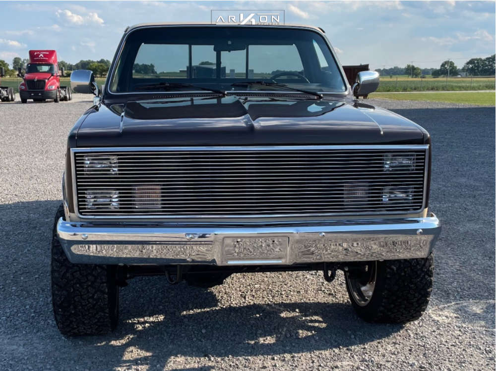 1986 Chevrolet K20 Wheel Offset Aggressive > 1" Outside Fender ...