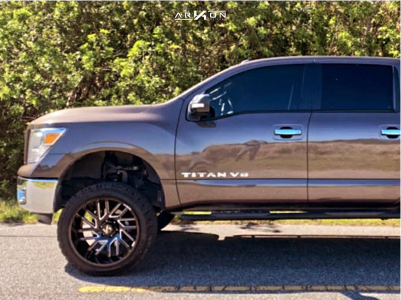 2019 Nissan TITAN Wheel Offset Aggressive > 1" Outside Fender ...